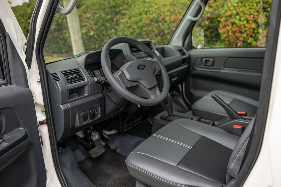 Low-Speed Gas Cargo Van | 4-Passenger Panel Van | Vantage Vehicle